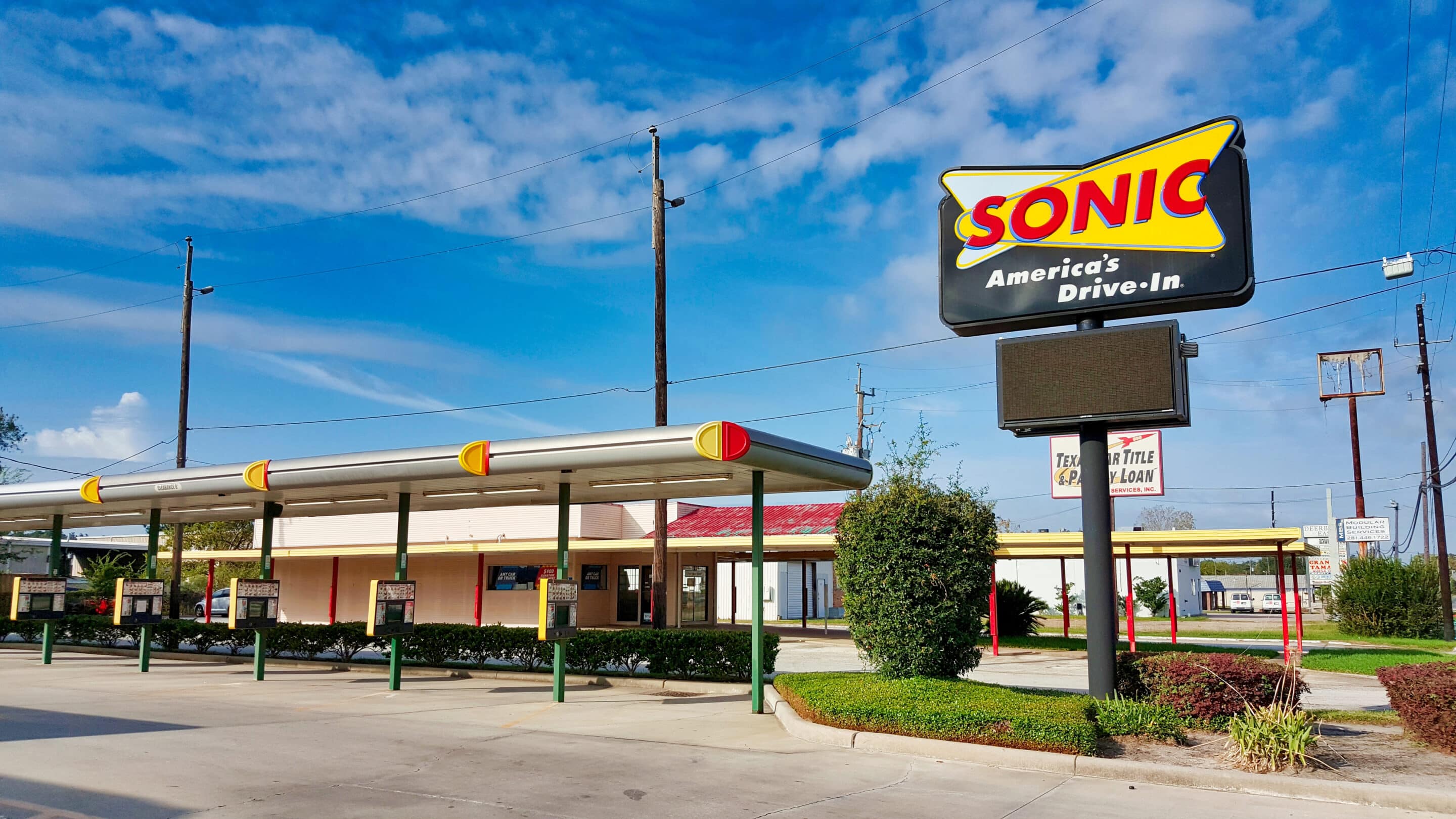 WATCH: Thugs Rob Sonic in Jim Strickland's Memphis - KWAM - The Mighty 990